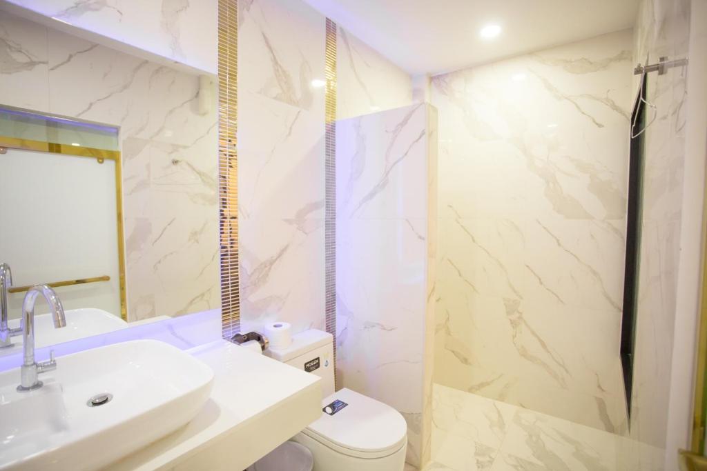 Big Alice Pool Villa Pattaya | Hotels Chon Buri